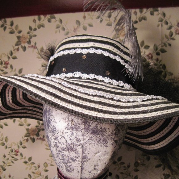 LUCKY 7 | Accessories | Brim Straw Black White Hat Pearl Gimp Feather ...
